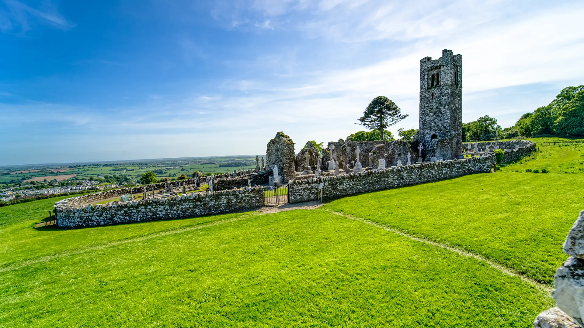 Hill of Slane - Visit Slane