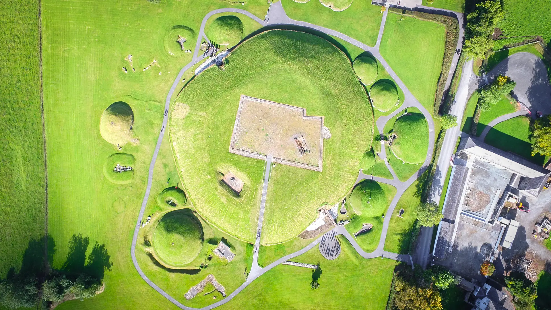 Knowth & Dowth Tombs - Visit Slane